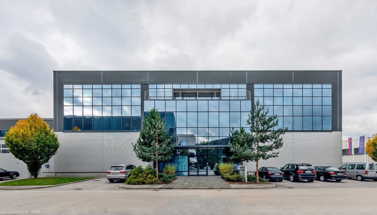 We are Gabrijel aluminium. - Gabrijel Aluminium